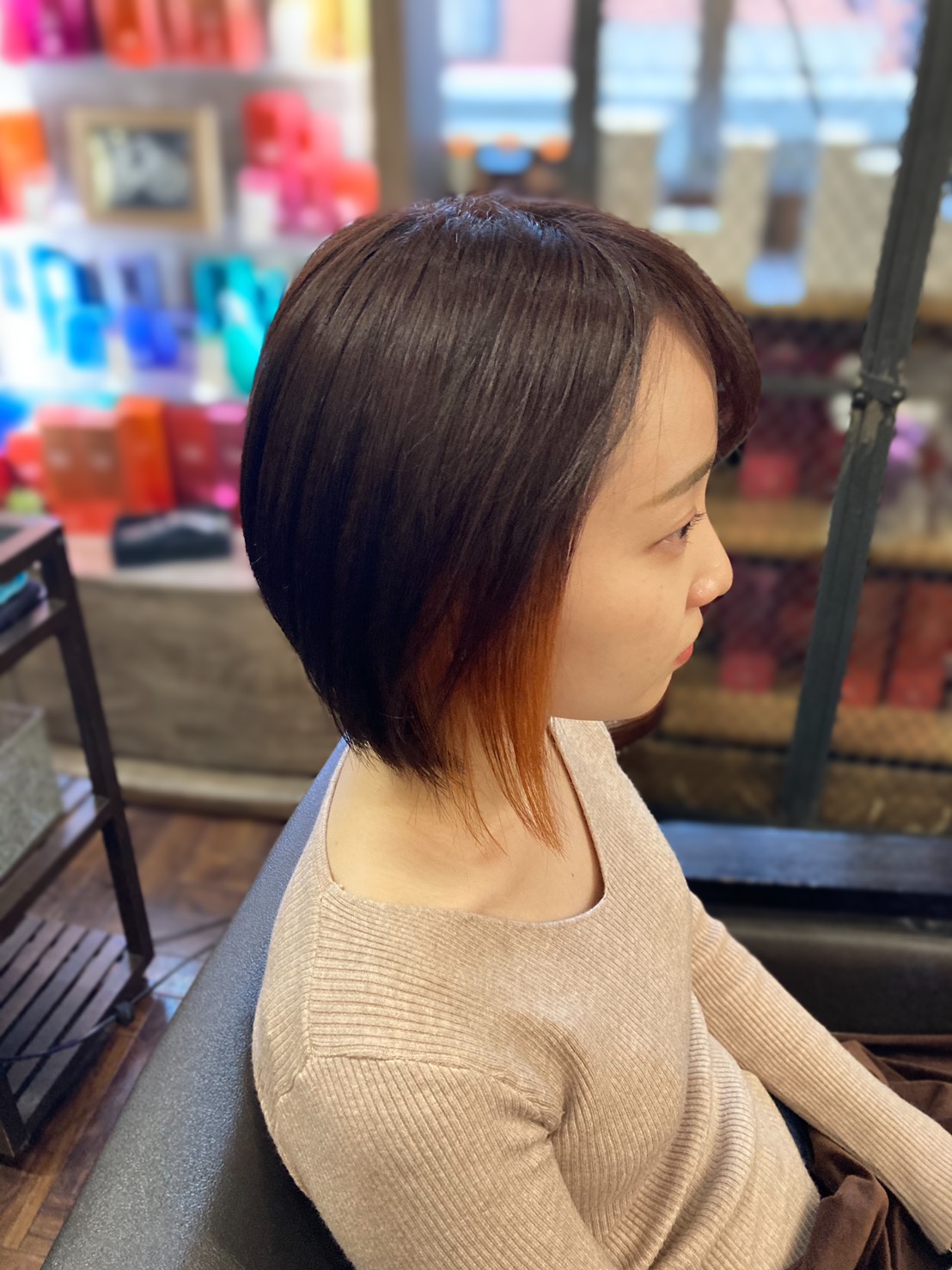 オレンジのインナーカラー｜さりげなくイメチェンに人気｜ツヤを守る設計カラー｜INFINITY尼崎 ｜似合わせデザイン × ソムリエ薬剤設計